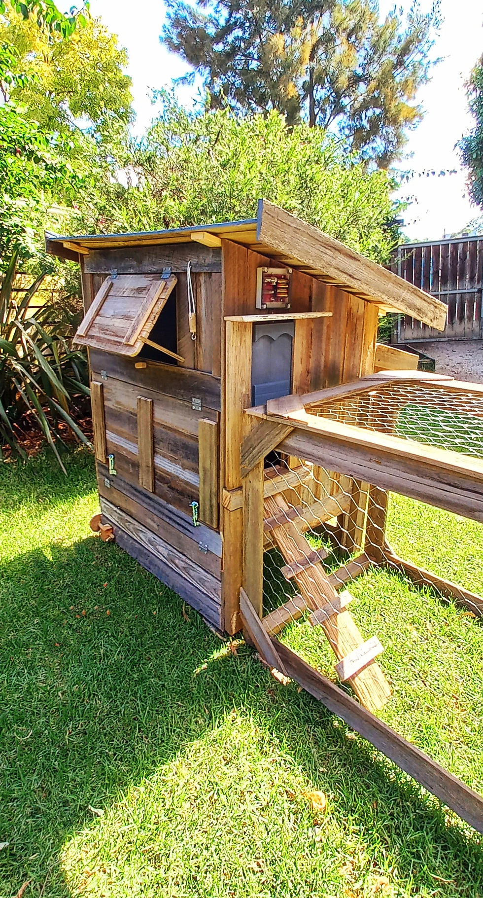 Portable Chicken Fencing, Chicken Coop Run Fence - MyCosyCoop