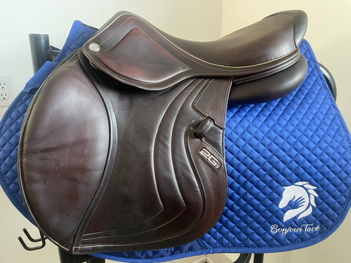 17” CWD Miss se32 - 2019 - 2L | Bonjour Tack