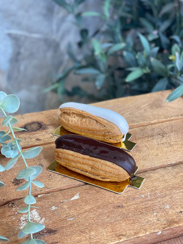Chocolate & Vanilla Eclairs | Lecapricepatisserie