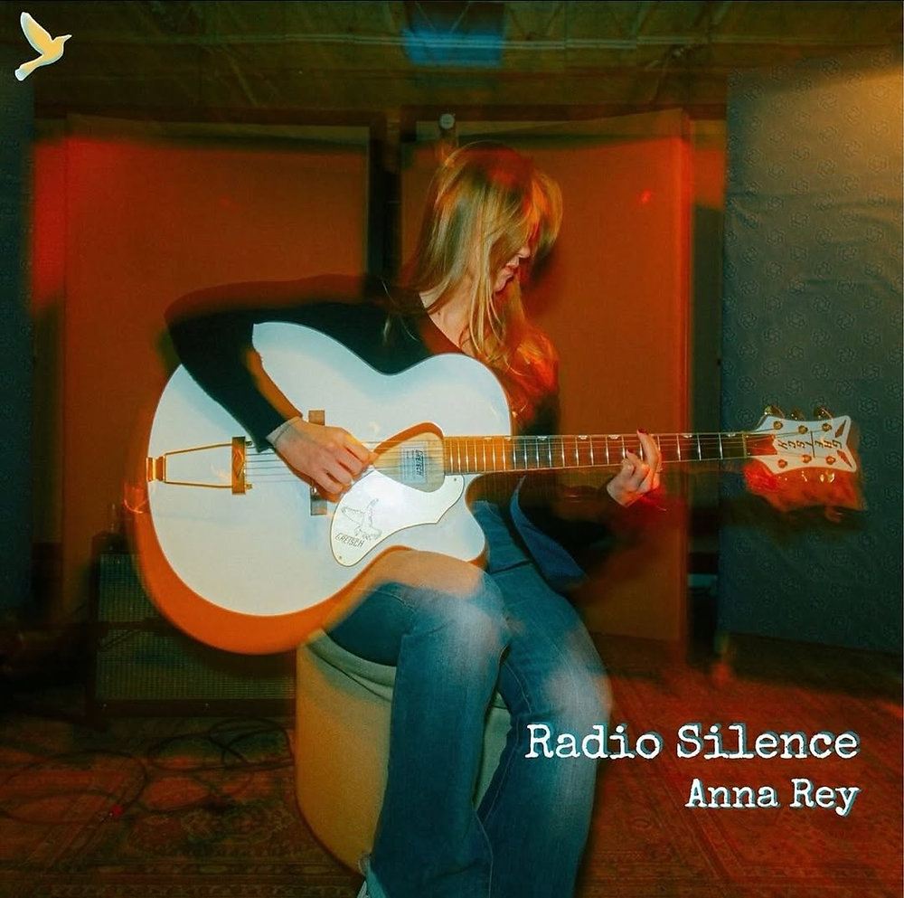 ANNA REY: CLARITY, VULNERABILITY, AND EMOTIONAL TRUTH