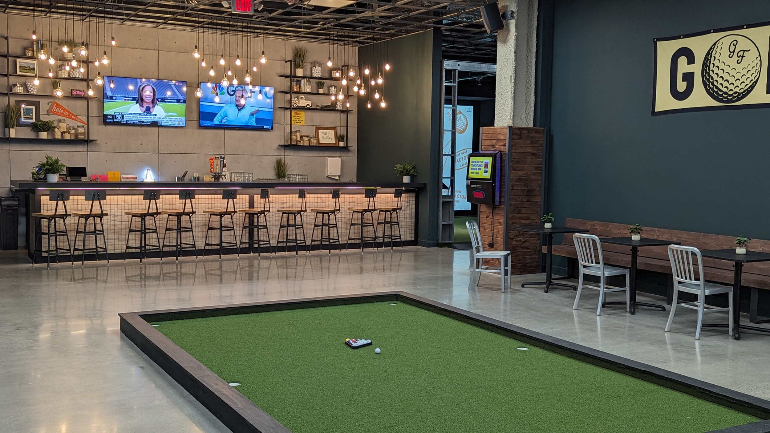 Golf Simulators | The Golf Factory | Mount Prospect
