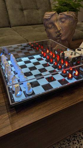 Light-Up Chess by Masteek | Designer Chessboard | Masteek Chess