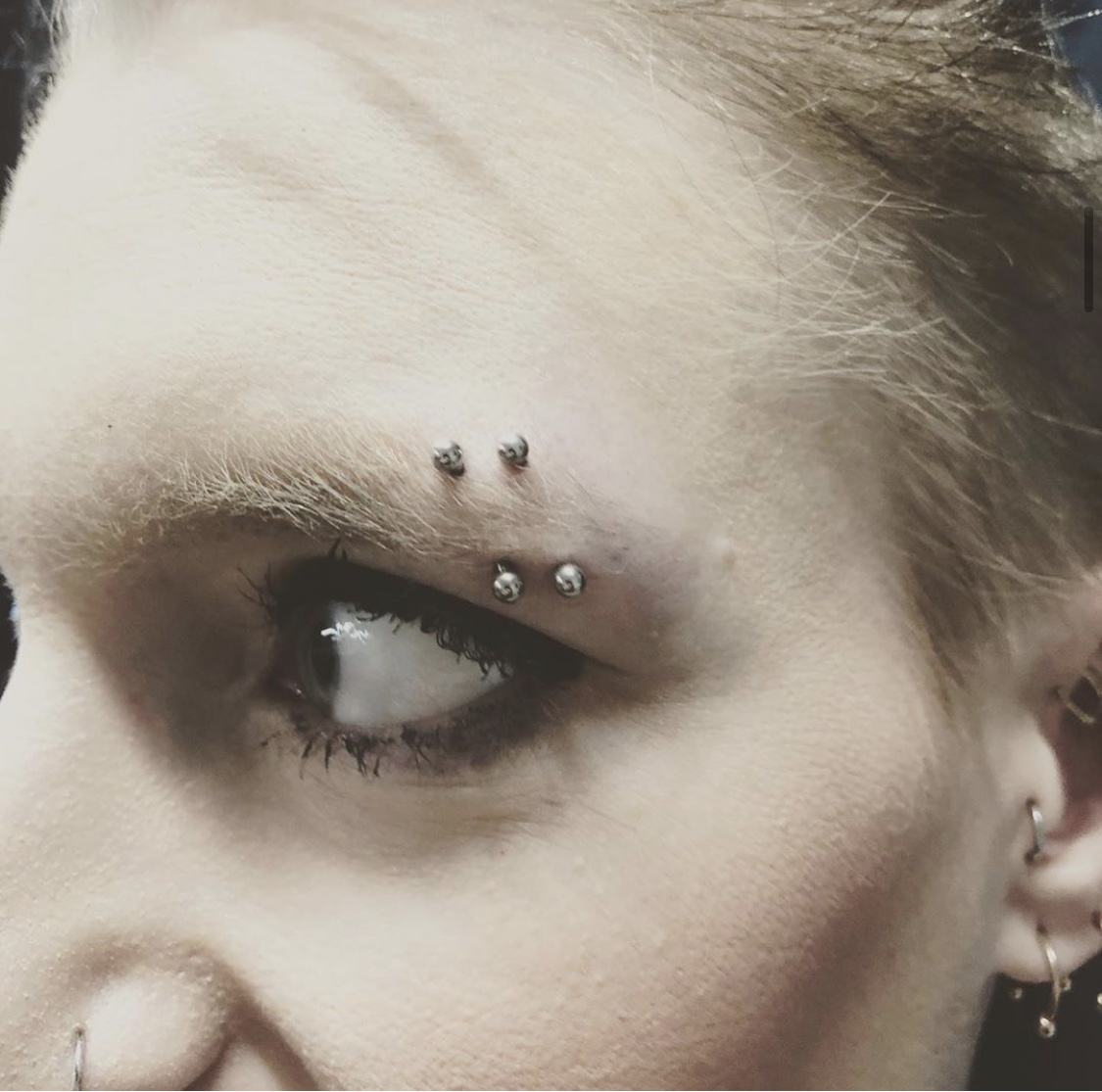 Dävïd Piercing & Shop à Fribourg / Rosé / Avry / Matran