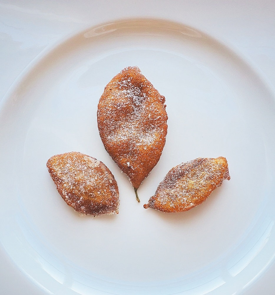 Cinnamon-sugar Lemon Lockets