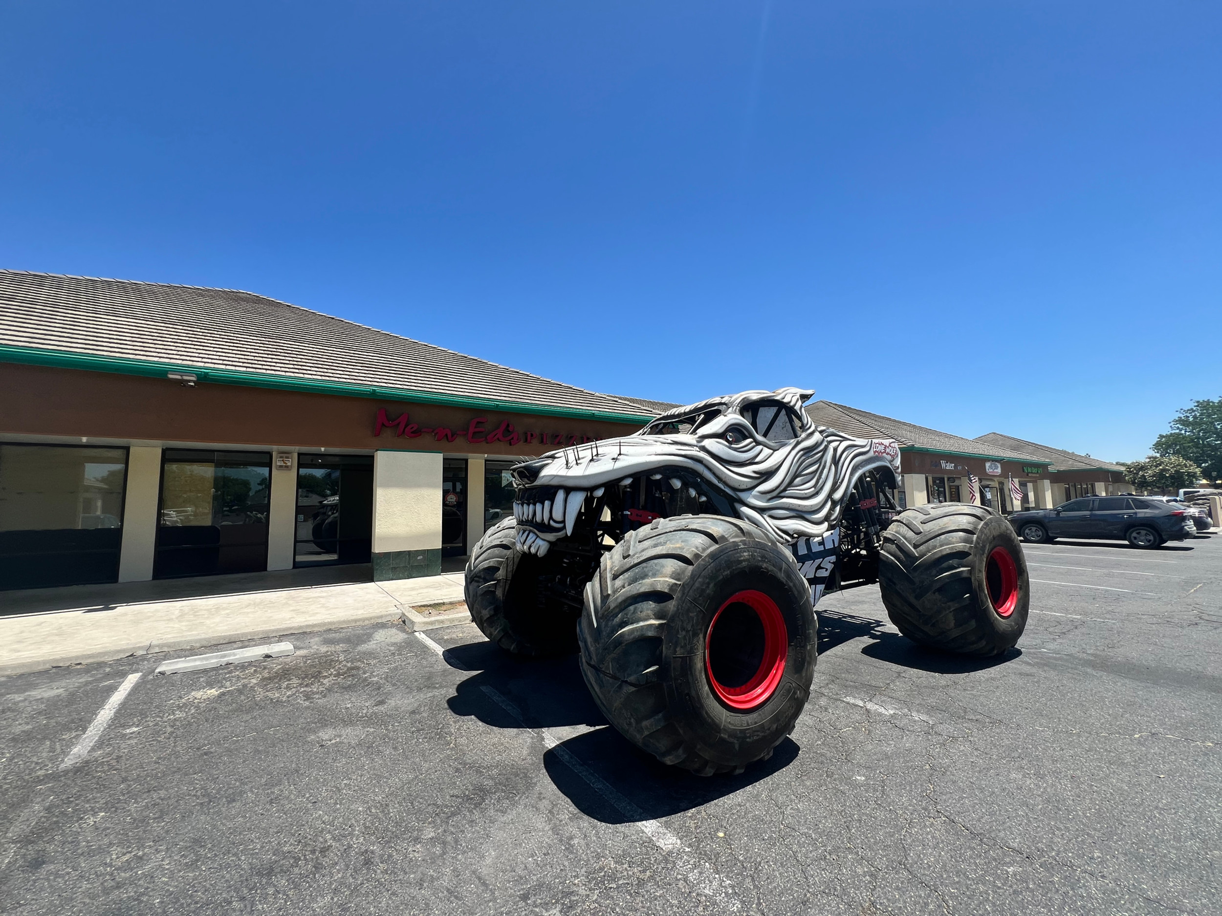 Find Monster Truck Rentals