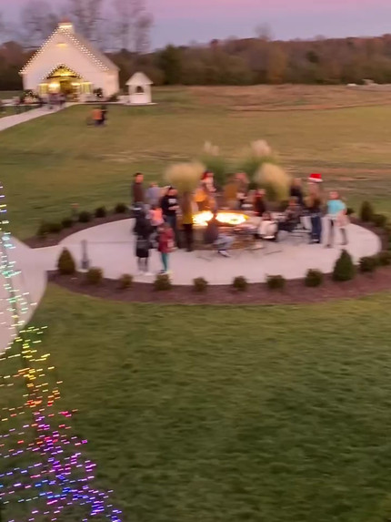 ABOUT US | Chickadee Wedding