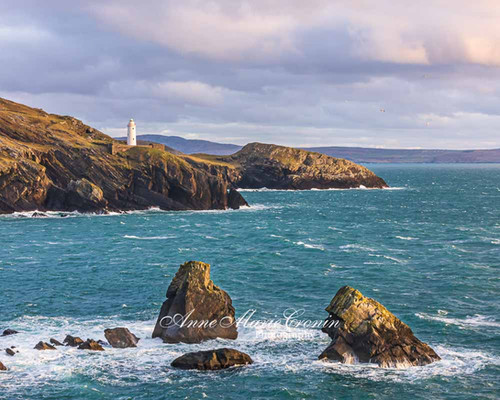 Ardnakinna Lighthouse & the Piper Rocks the entrance to Castletownbere ...