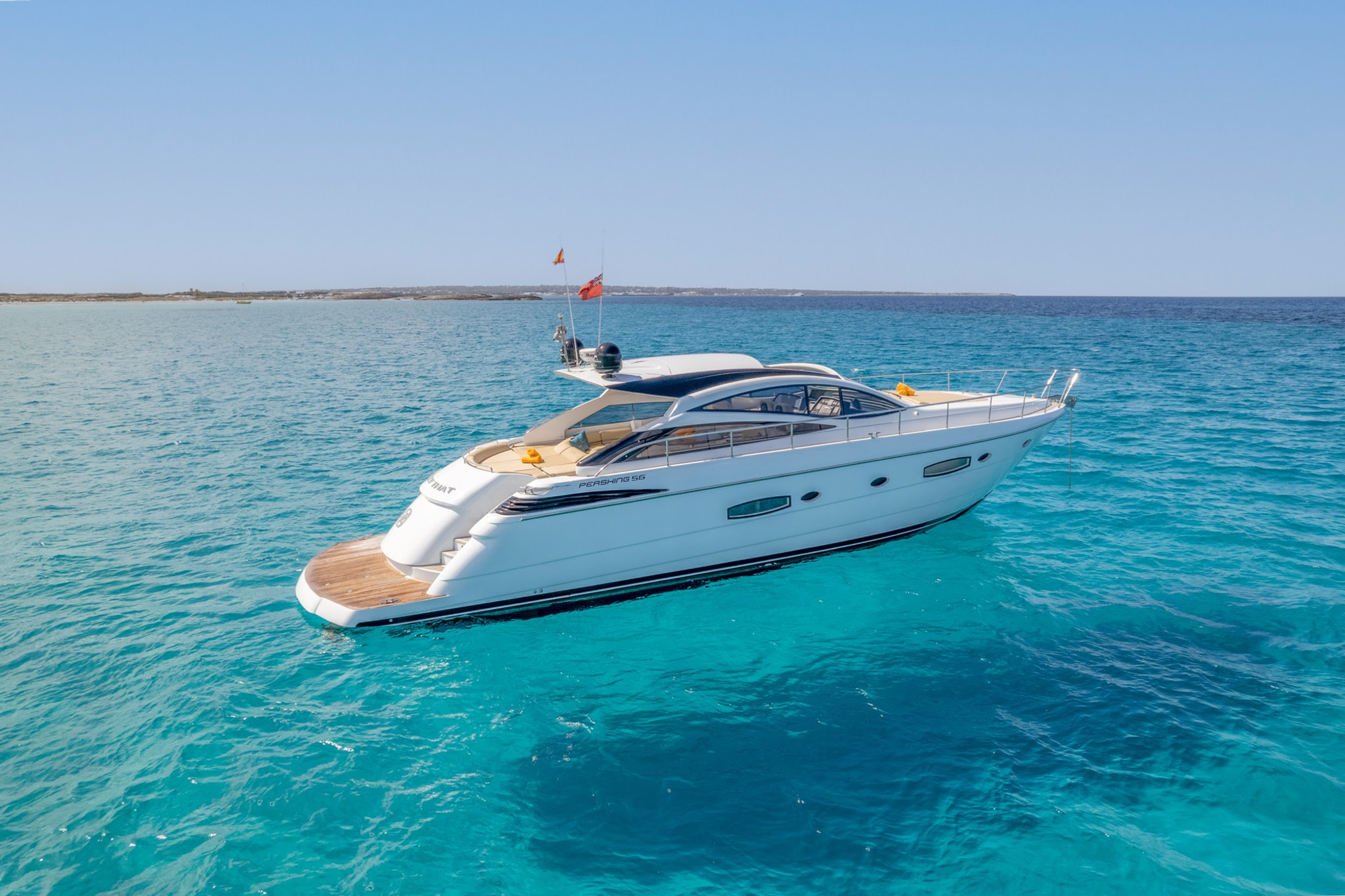 PERSHING 56 YACHT HIRE FANCY THAT