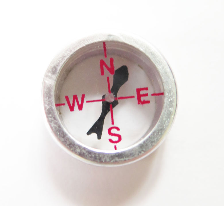 Survival Button Compass | Reds Militaria