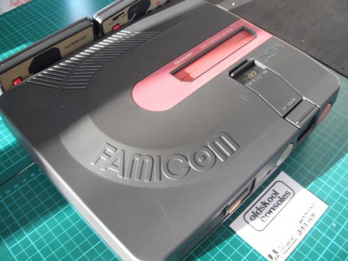 RGB - Sharp Twin Famicom | oldskoolconsoles