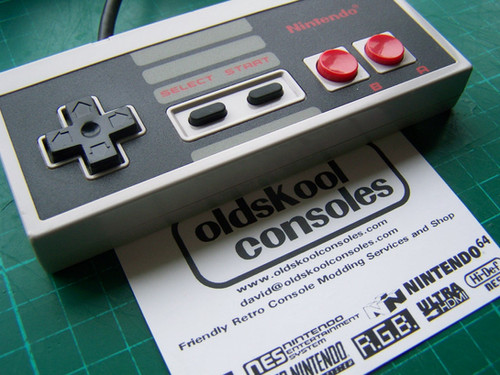 Official Nintendo NES Controller | oldskoolconsoles