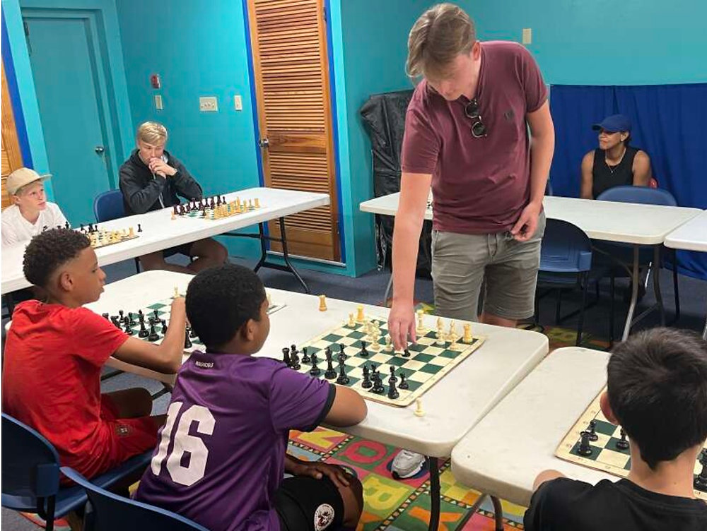 Norwegian grandmaster gives chess tips to budding players