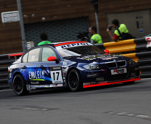 SK24178 BMW 320si E90 WTCC 2008 Liqui Moly Team Engstler #17 | zoomonmodel