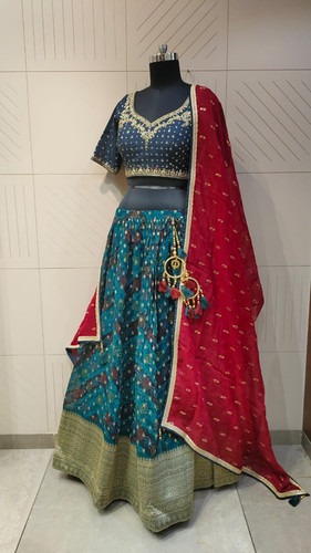 LC-65 | Sanaaz CoutureDesign: Printed lehanga & Blouse with golden neck ...