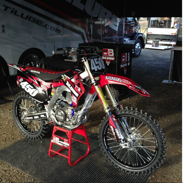 Team TiLUBE :: Media