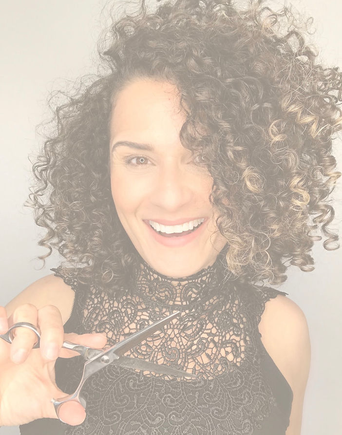 Curly hair Specialist | Eli Curls Studio | Clermont