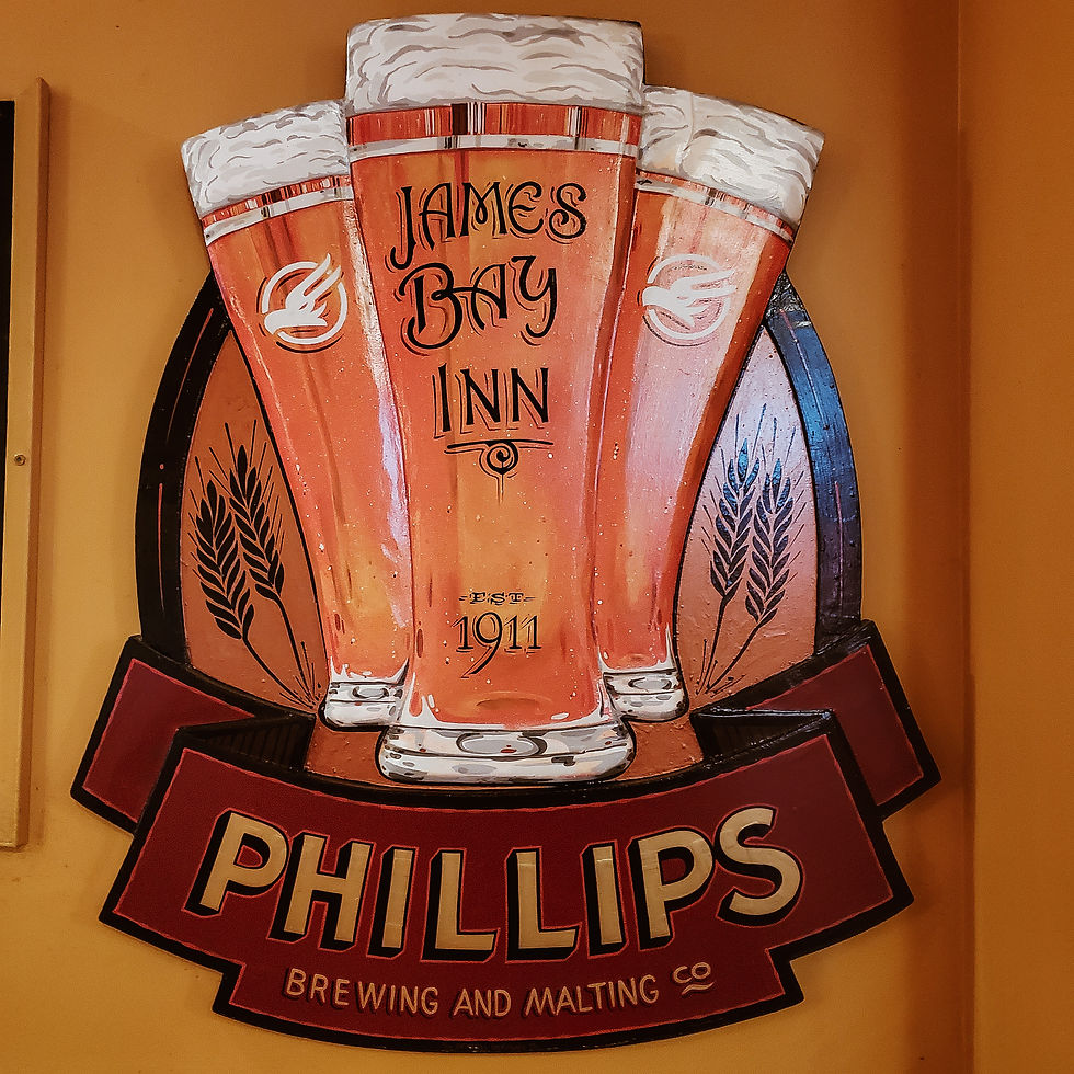 Photos | James Bay Inn Pub