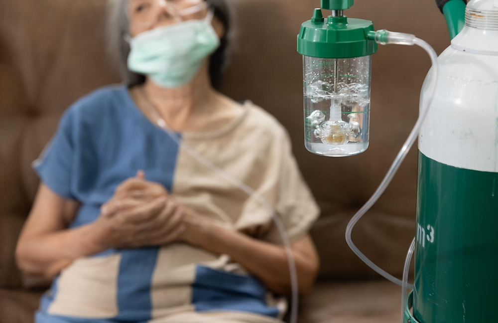 The Benefits of Using a Home Oxygen Tank for Lung Conditions