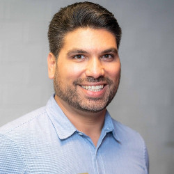 Raphael Rabe | Business Leader | CMO | Software Proficencies