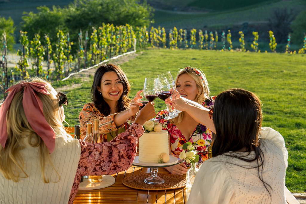 Helicopter Charter Flight: 3 Horse Ranch