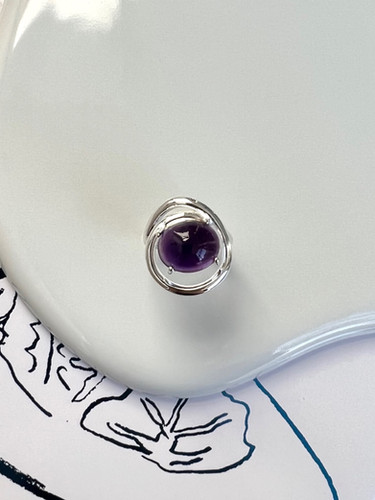 line art natural stone ring - amethyst | eat