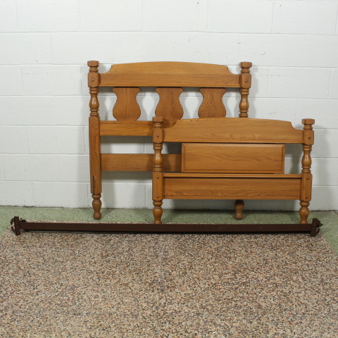 Base de lit simple (39 po) en bois et métal | Noschoses