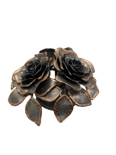 Tri-Rose Center Piece | L.S Metalcrafts