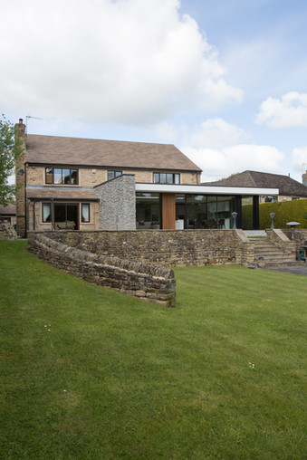 CONTEMPORARY CONTRAST