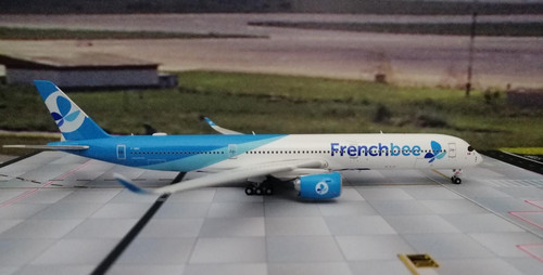 AV400 FRENCHBEE AIRBUS A350-1000 F-HMIX 1/400 | wings400