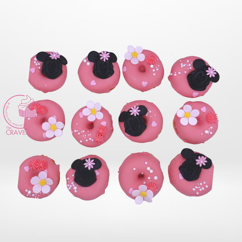 DOUGHNUTS IN MINNIE MOUSE THEME | THE CRAVERY CAKES