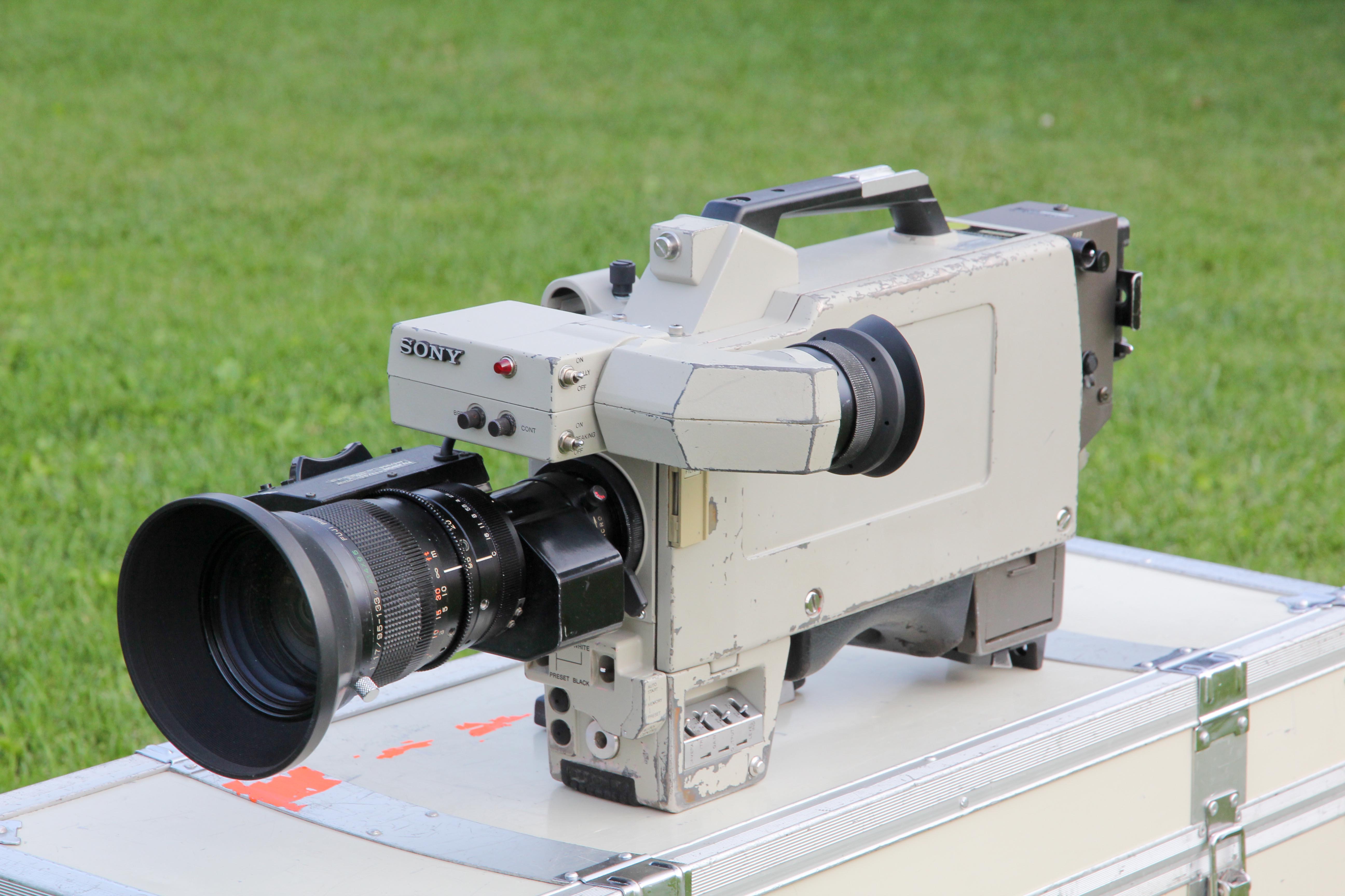 Sony BVP-330 | engcameracollection