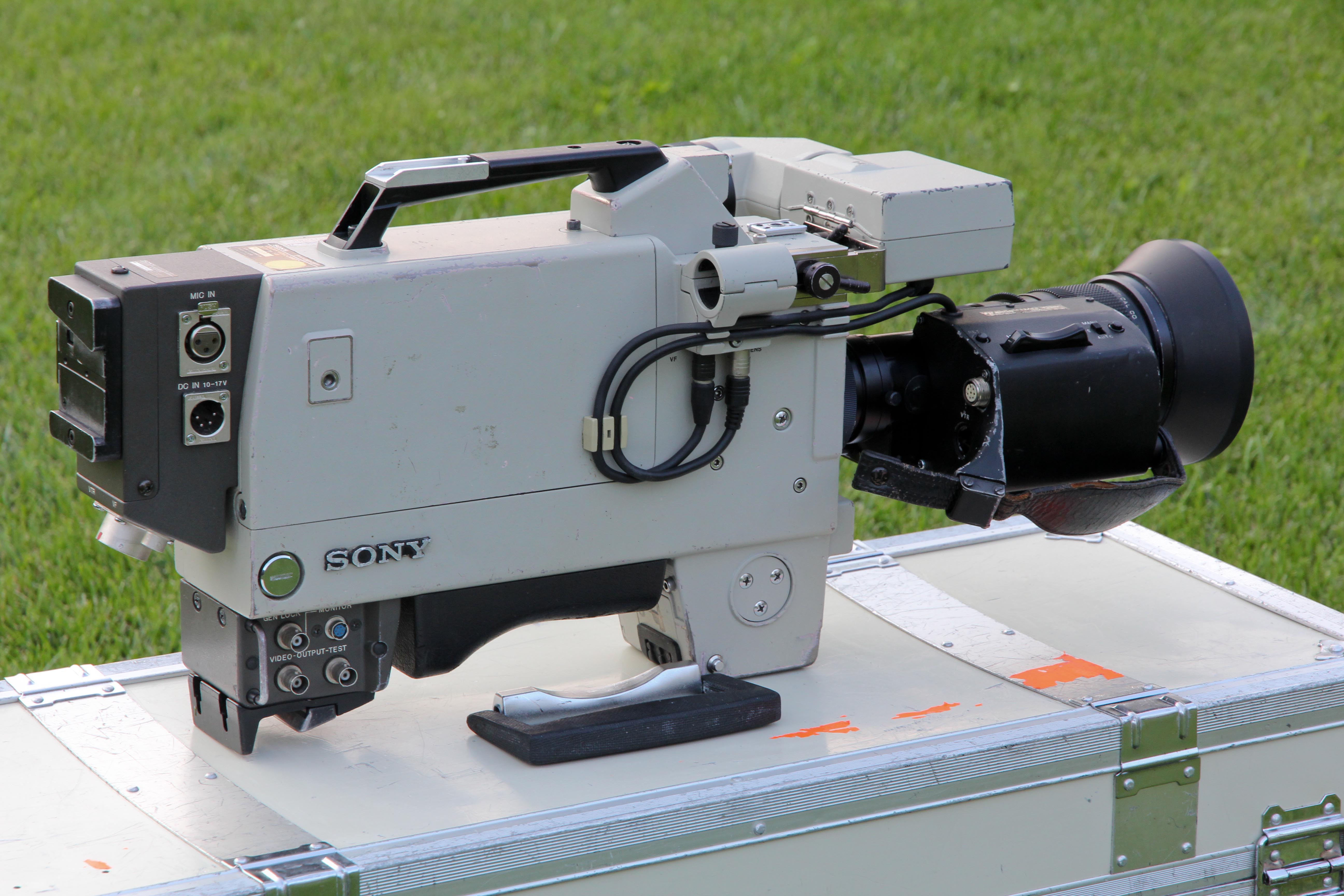 Sony BVP-330 | engcameracollection
