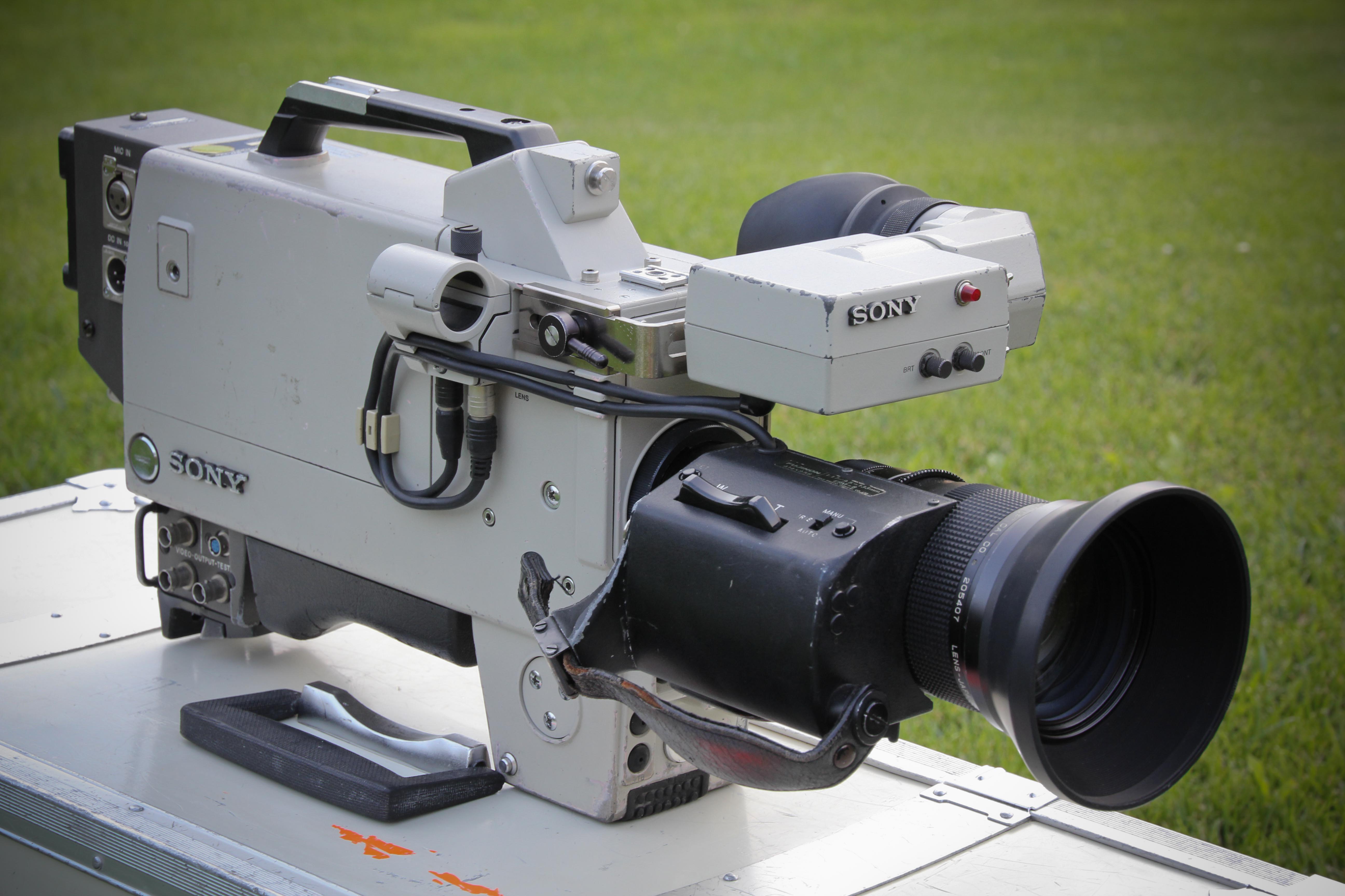 Sony BVP-330 | engcameracollection