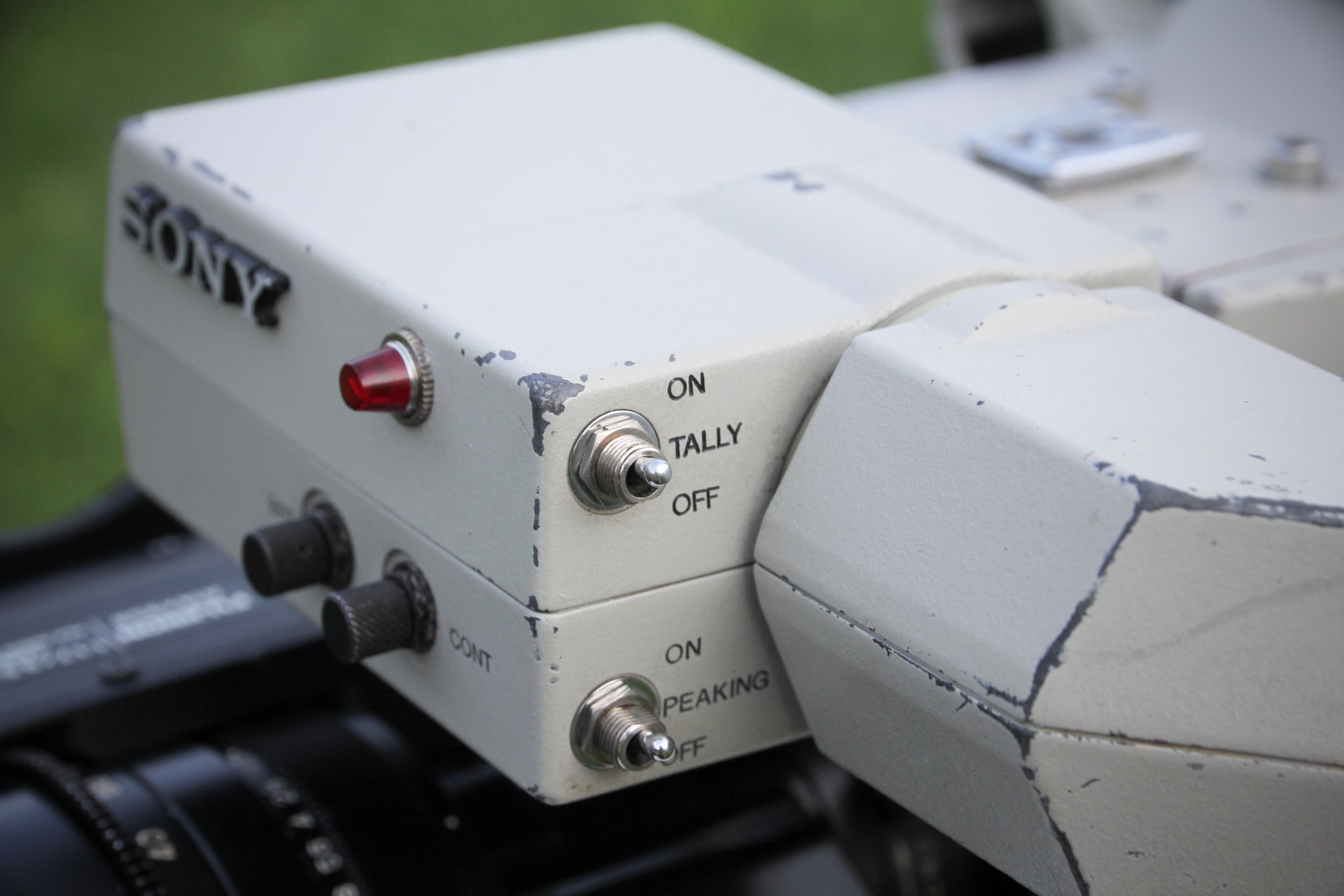 Sony BVP-330 | engcameracollection