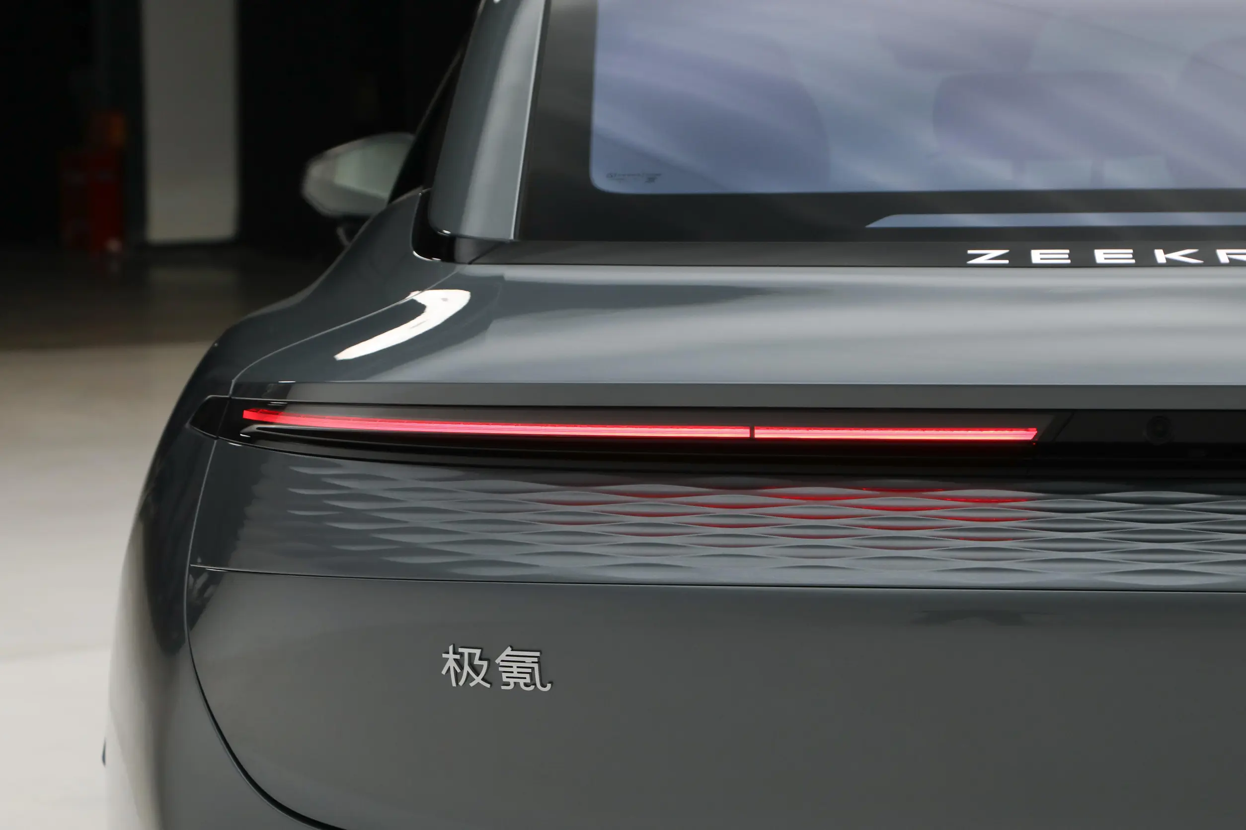 ZEEKR 007 2024 REAR-DRIVE 688KM | DYHO TRADE