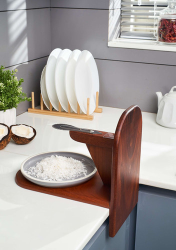 Slab Top Coconut Scraper | Hogar