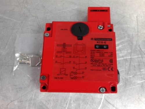 TELEMECANIQUE XCS-E5311, SAFETY INTERLOCK SWITCH TELEMECANIQUE