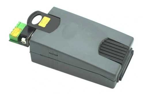 CONTROL TECHNIQUES UD77-DN, UNIDRIVE DEVICENET INTERFACE MODULE CONTROL ...