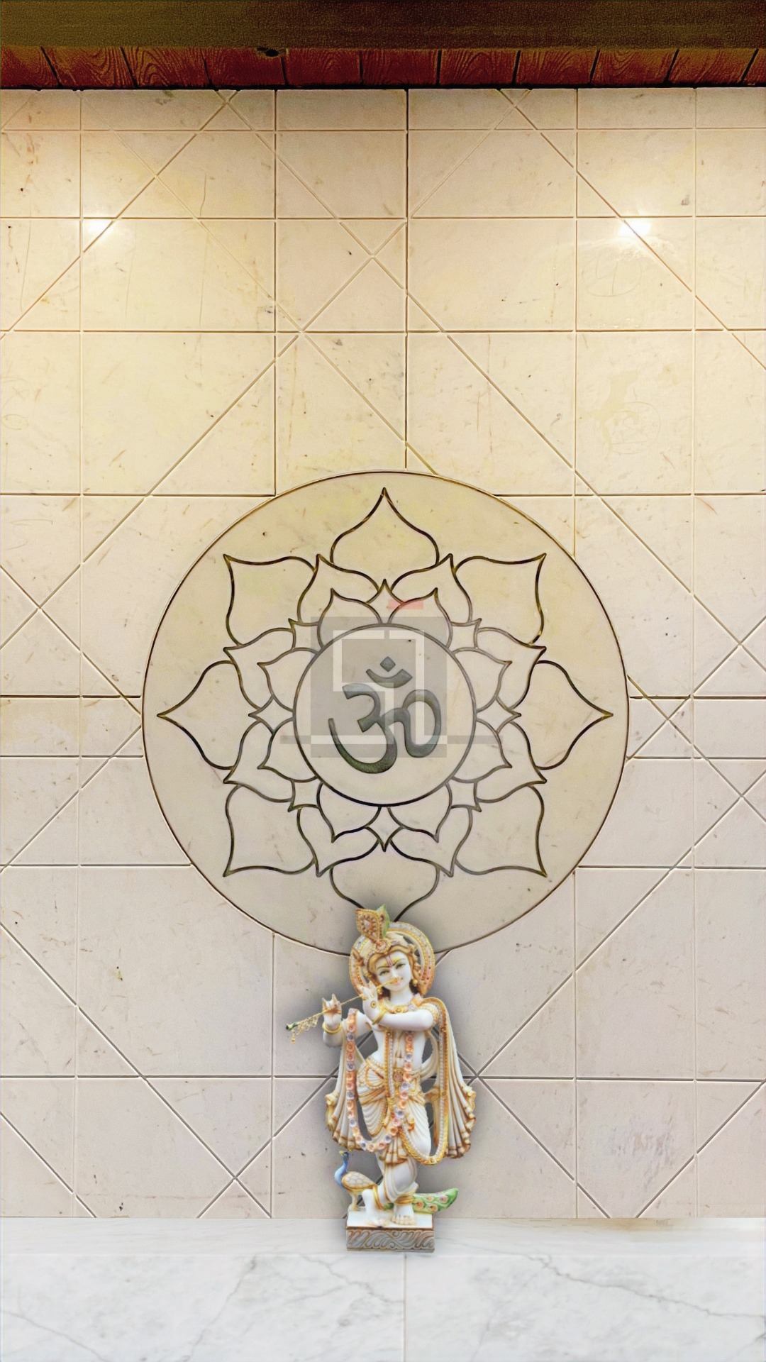 9 Captivating MANDIR BACKDROP WALL Designs In NATURAL STONE for Indian ...