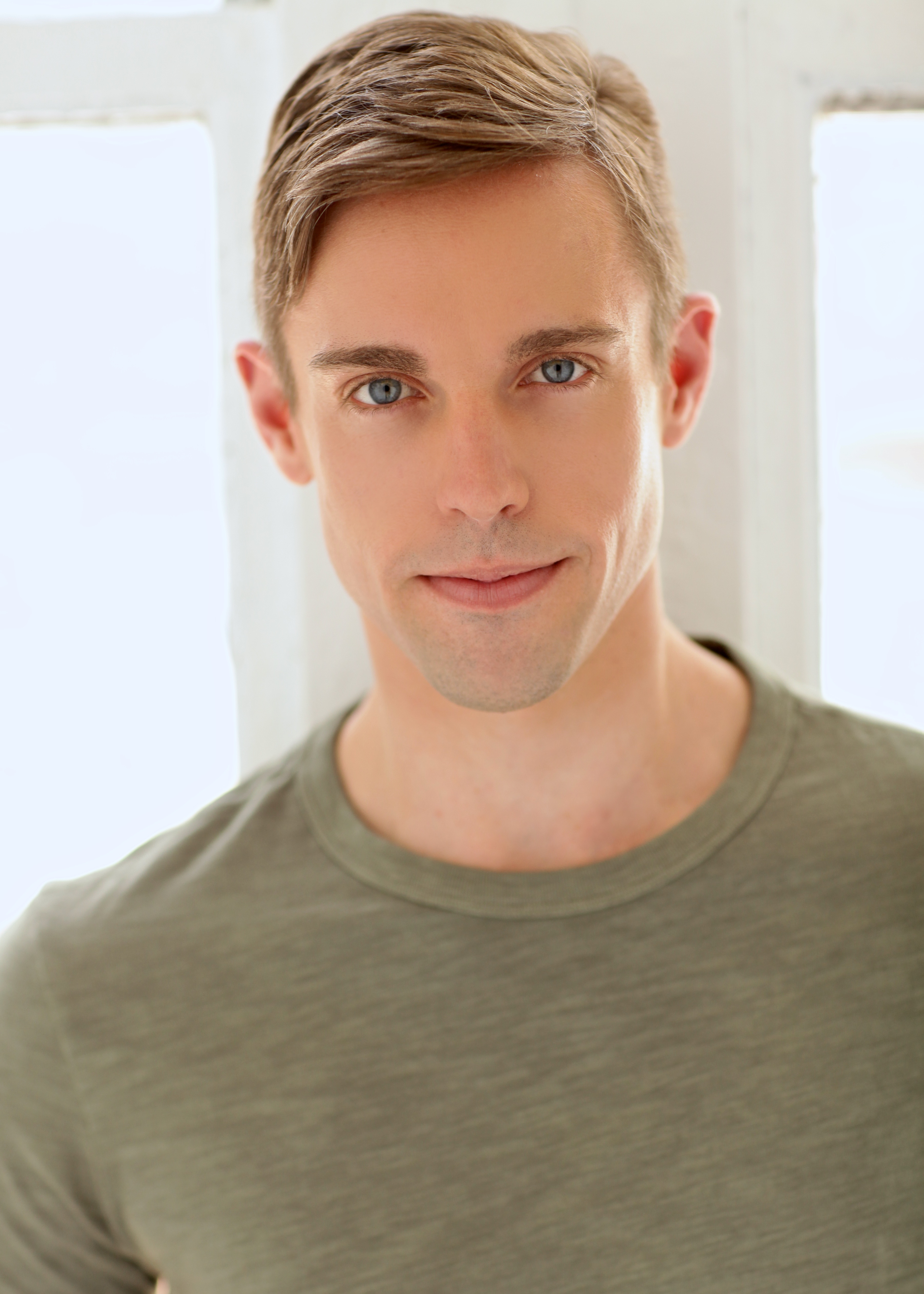 Nic Rouleau | Broadway actor & singer
