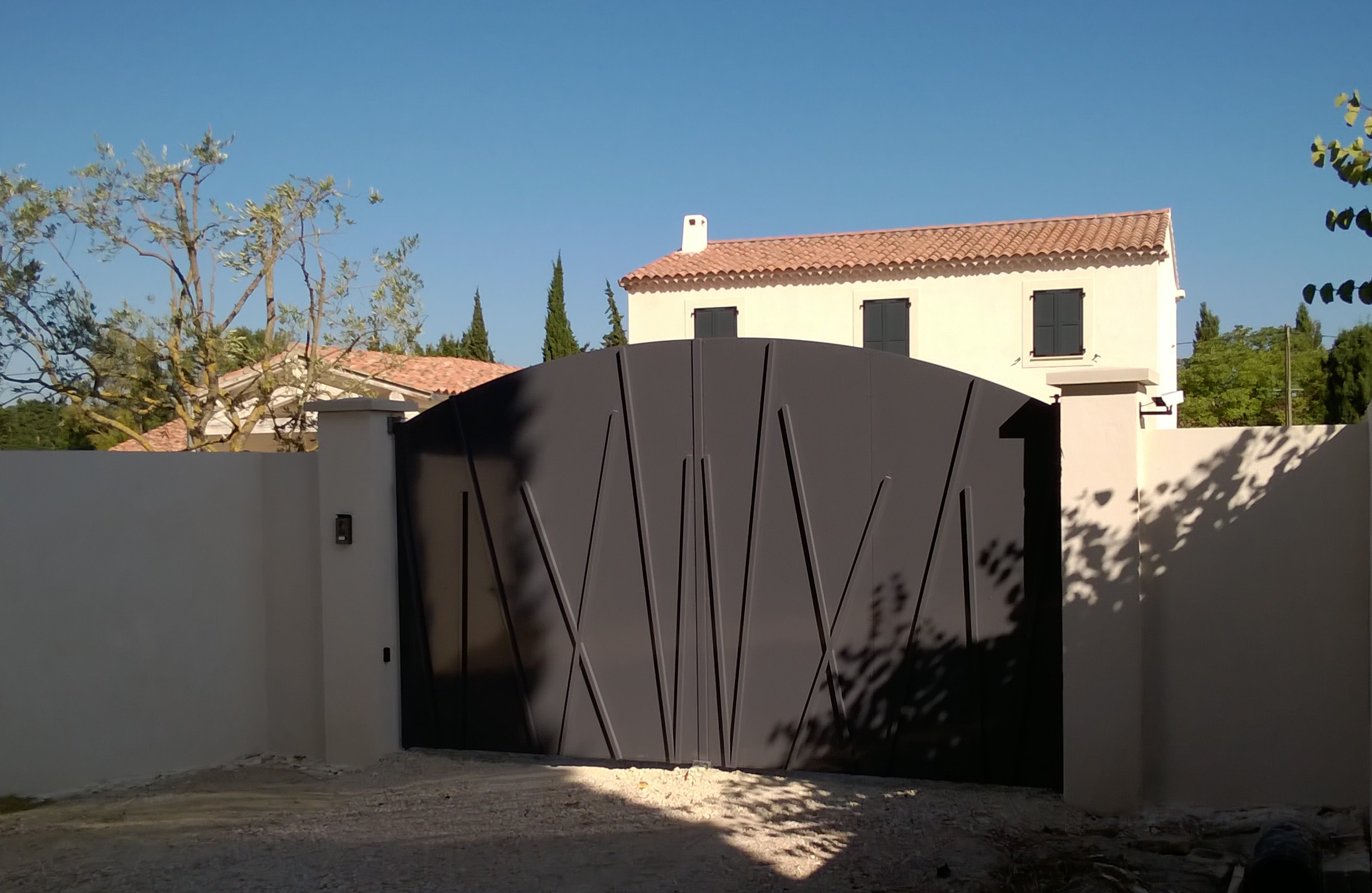 Portails métallique | Art Metal Père & Fils⎪Ferronnerie⎪Nîmes