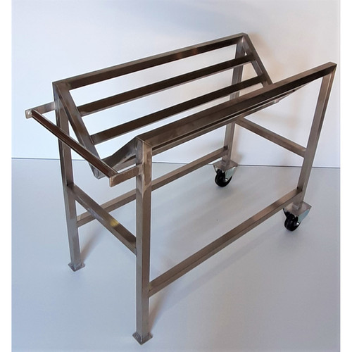 Cratch Stand | Game & Country