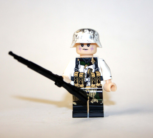 German WW2 Winter camo pants Solider Minifigure | minifigureoutlet