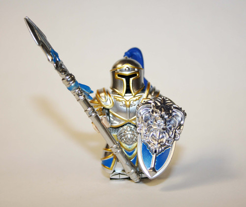 Silver and Blue Elite Guard Knight Minifigure | minifigureoutlet