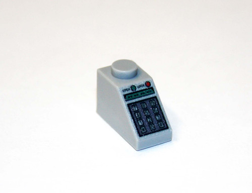 Small Calculator Grey Computer Control Panel 2X1 piece | minifigureoutlet
