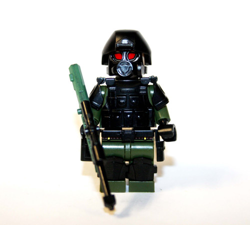 SWAT Green soldier deluxe in gas mask Minifigure | minifigureoutlet