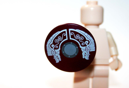 Dark Red Razor Back Knight Shield for Minifigure | minifigureoutlet