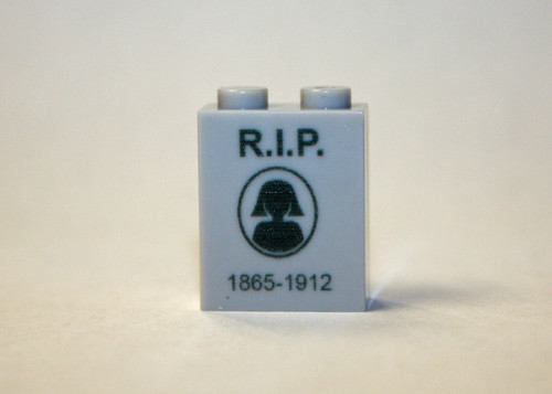 Female RIP Tombstone Grave construction piece C for minifigure ...
