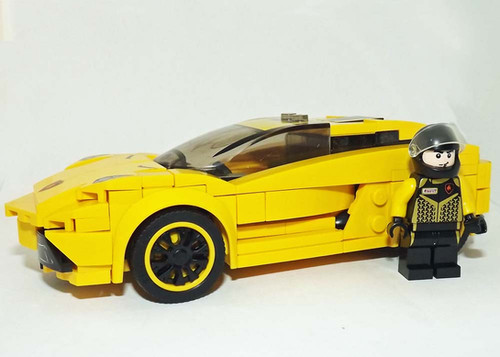 Lamborghini Yellow Sport Car with Minifigure set | minifigureoutlet