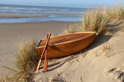 Barque en bois et rames par Fred E. | Ma petite barque